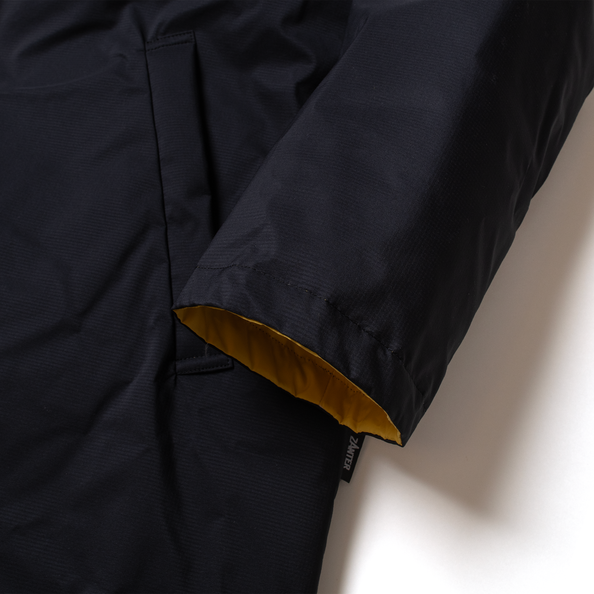 6732：REVERSIBLE DOWNCOAT– ZANTER